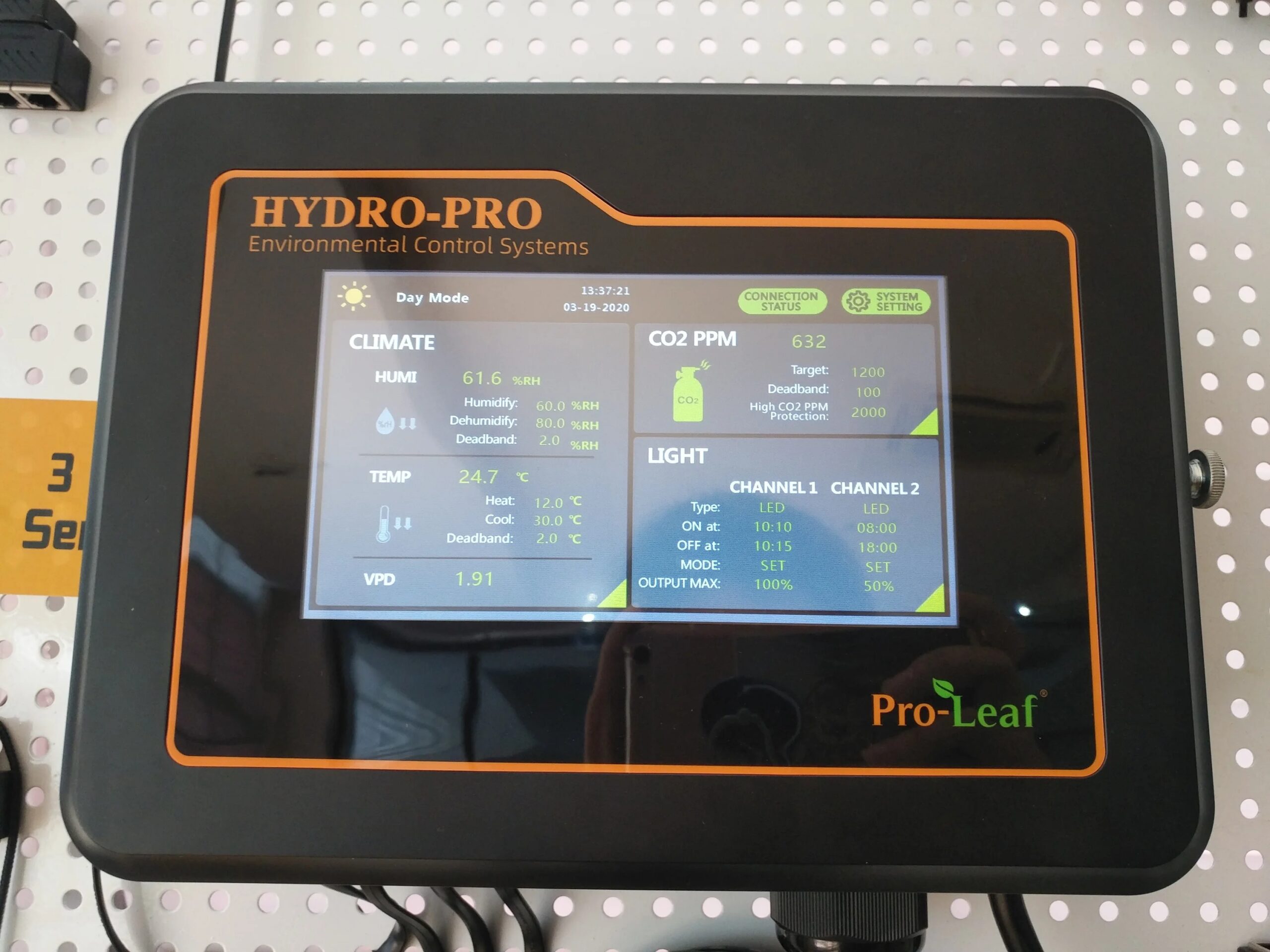 Controlador Pro-Leaf Hydro-Pro para Invernaderos y Sistemas Hidropónicos - Josma Invernaderos